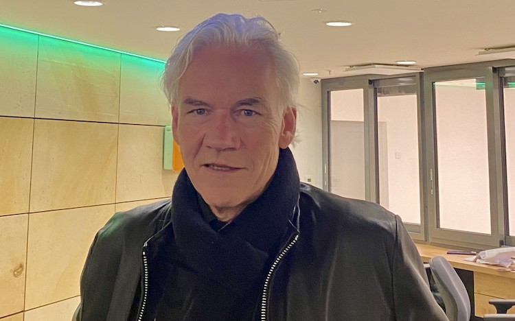 Ist Knorpelaufbau bei Kniearthrose sinnvoll, Dr. Pullig?